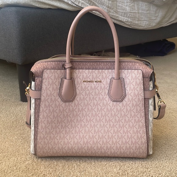 Michael Kors | Bags | Michael Kors Pink Purse | Poshmark